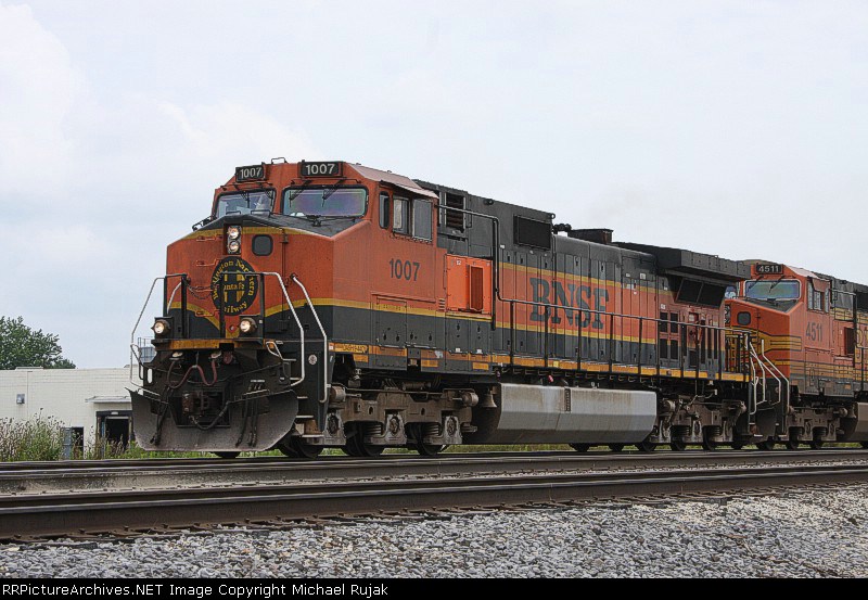 BNSF 1007